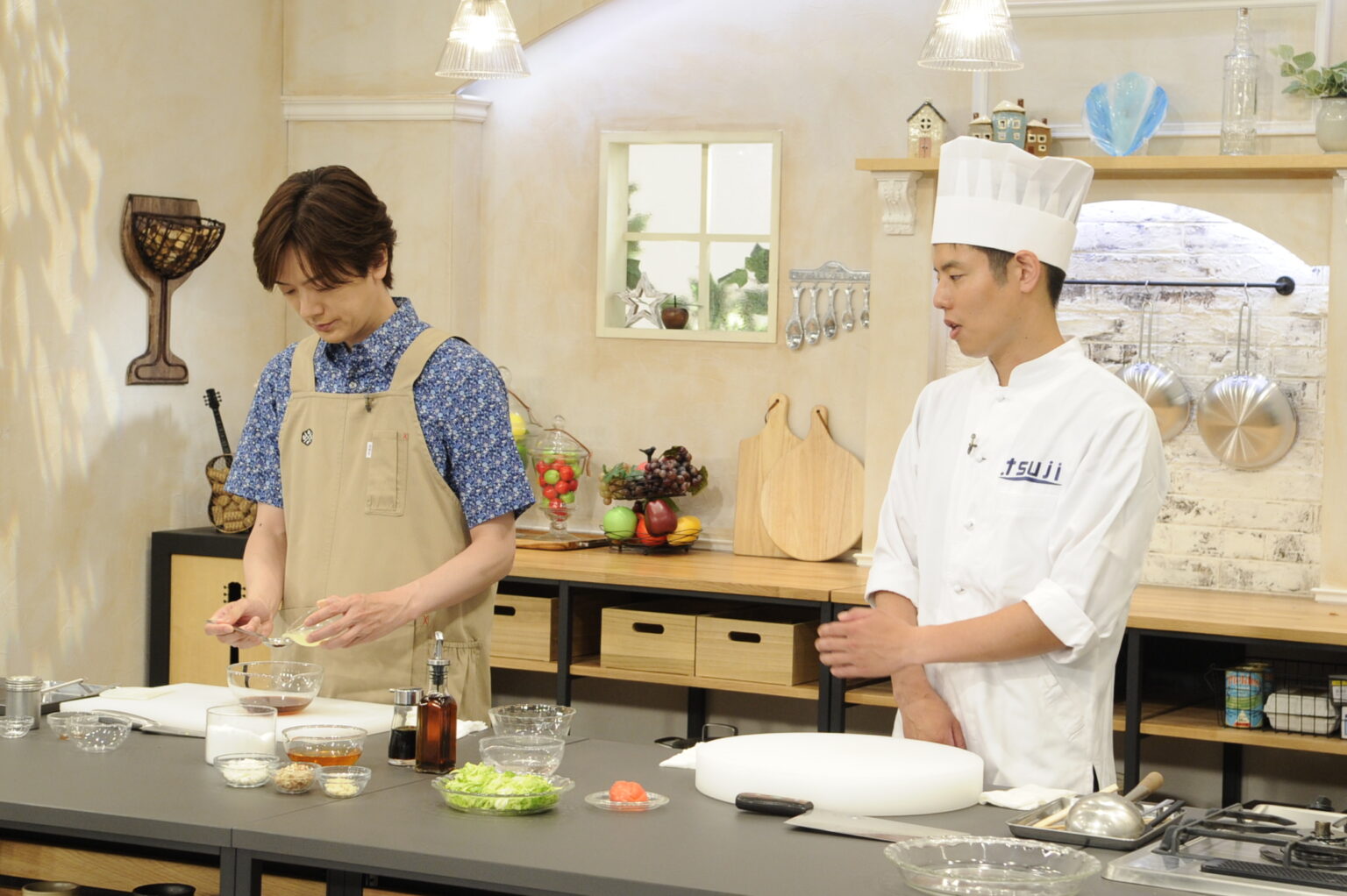 DAIGO、料理の先生の“爆上がりテンション”をスルーしかけ…視聴者「キャッキャしてるのかわいいw」「2人とも仲良しだなw」 | ABCマガジン