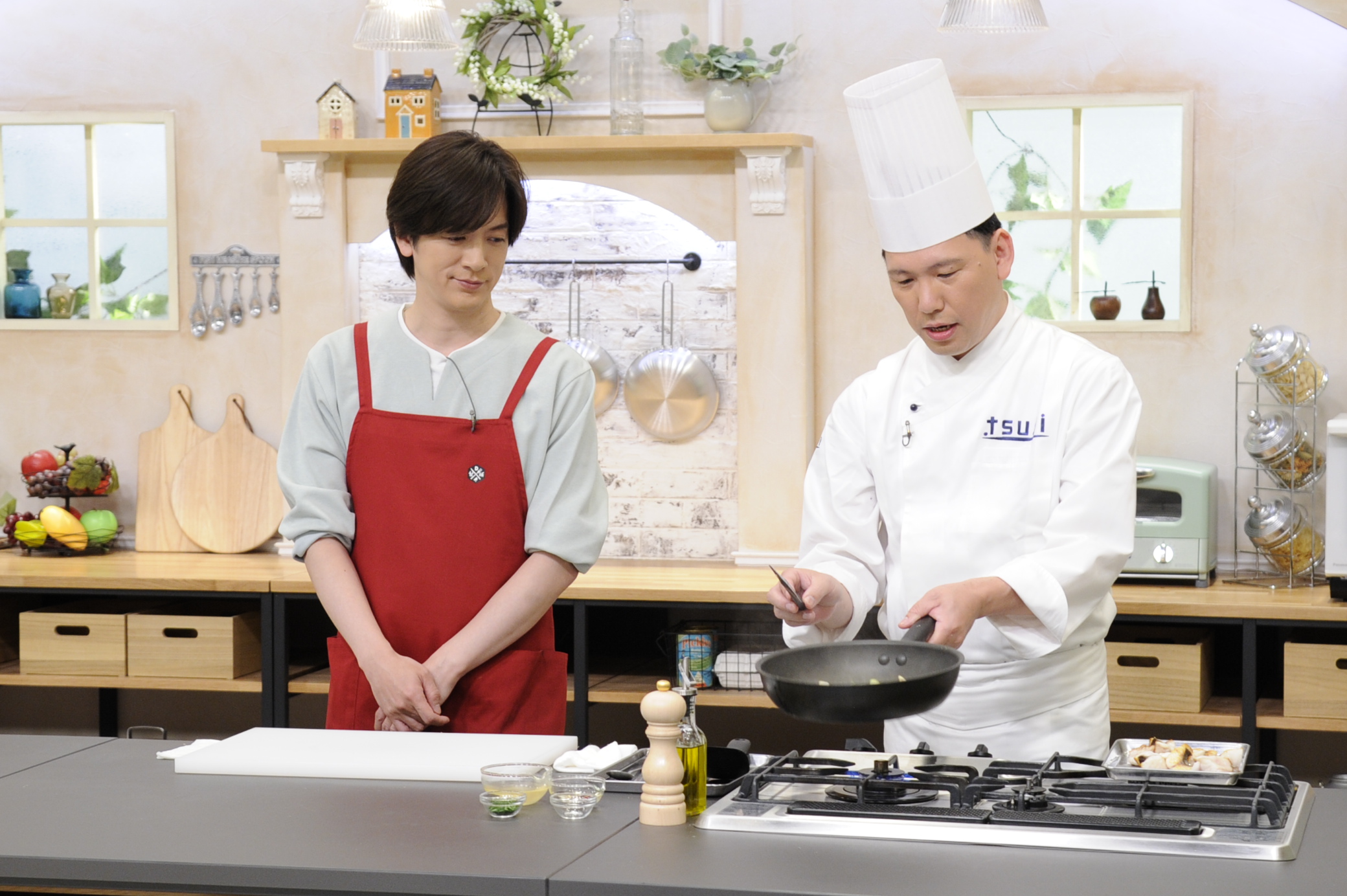 DAIGOが跳ねる！跳ねる！初めて知った喜びのリアクションに先生も大ウケ!! | ABCマガジン